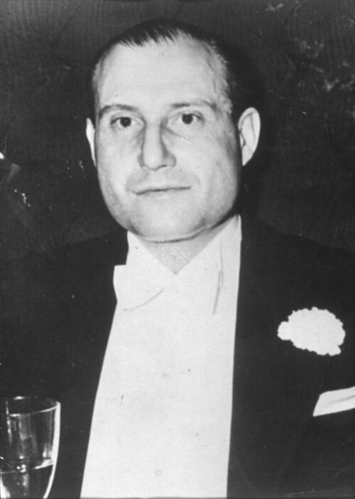 La mujer que estuvo detrás de nuestra WiFi – Política y otras cosas